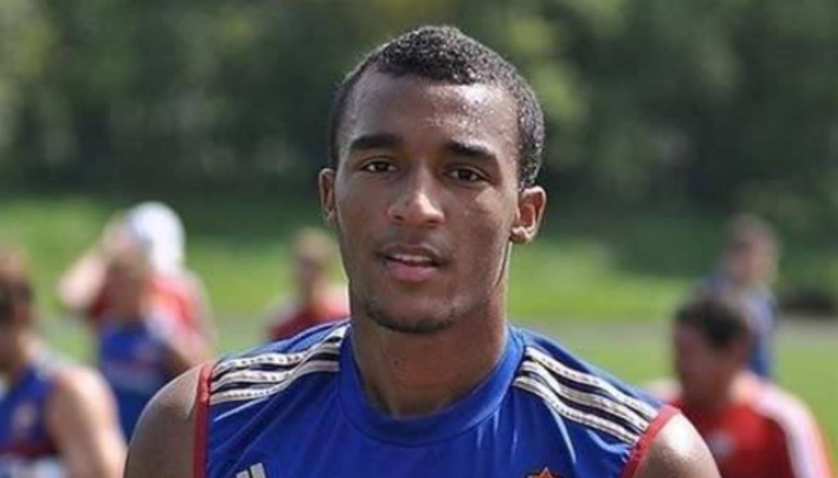 Lionel Adams morto in Russia, il calciatore è precipitato dalla ...