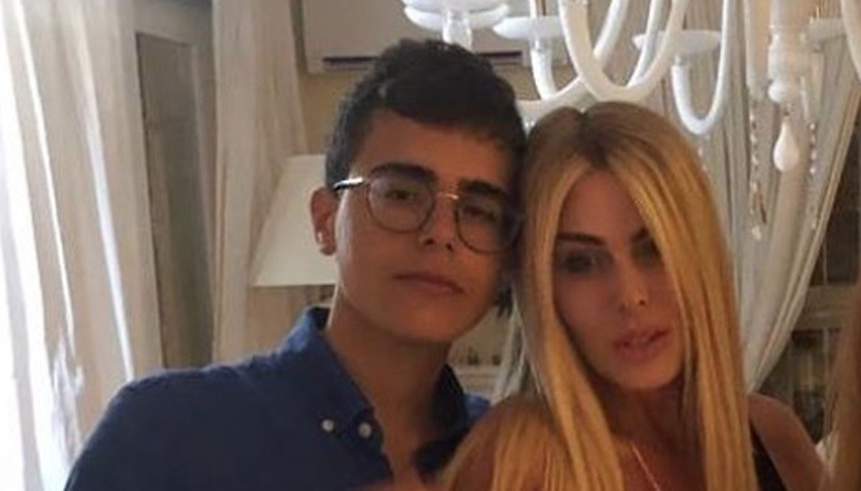 Crans-Montana, Loredana Lecciso racconta che “il figlio Bido s'è ...