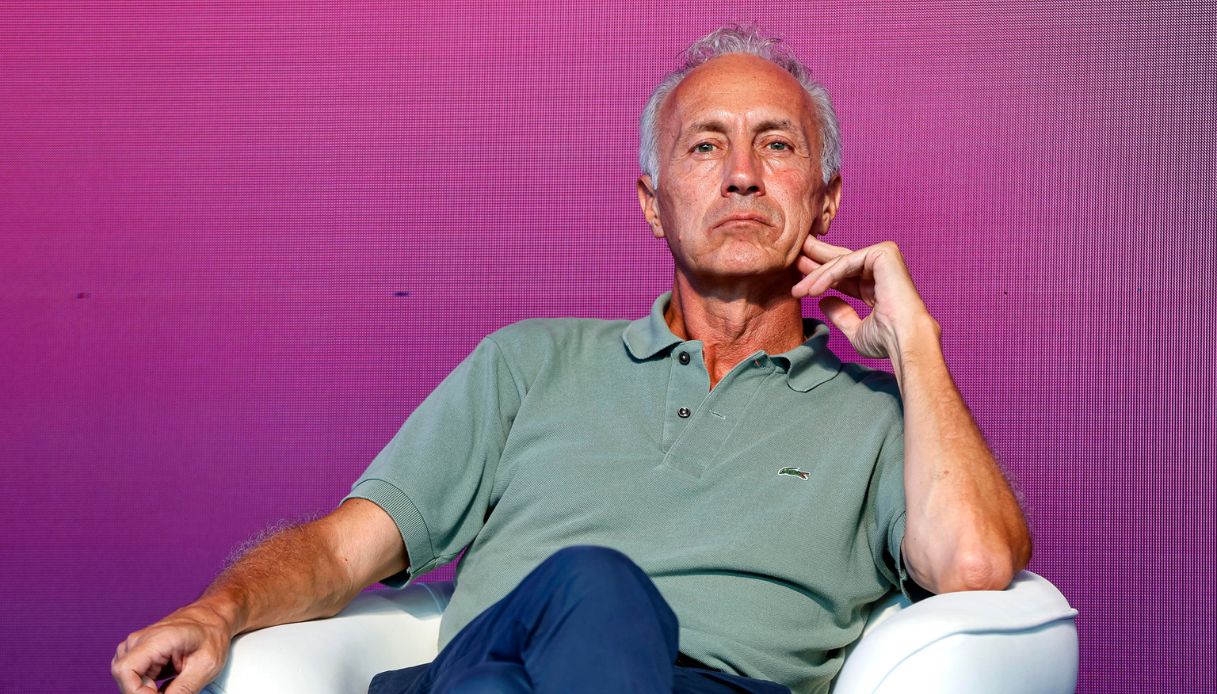 Marco Travaglio paragona Giorgia Meloni a Netanyahu, "è persino peggio ...