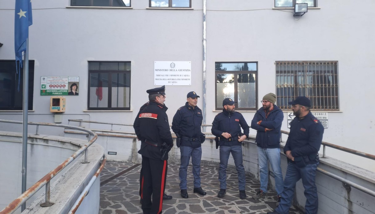 Per i bambini della famiglia nel bosco "è colpa nostra se non stiamo ...