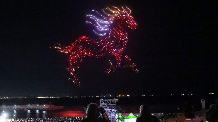 Capodanno cinese 2026 apre l'anno del Cavallo di Fuoco, cosa significa ...