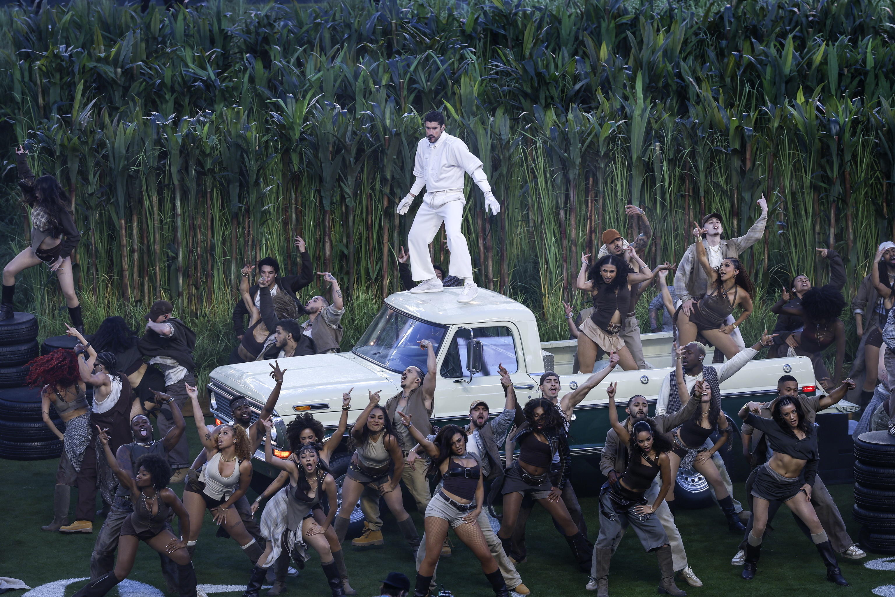 Bad Bunny fa infuriare Donald Trump al Super Bowl, "show assolutamente ...