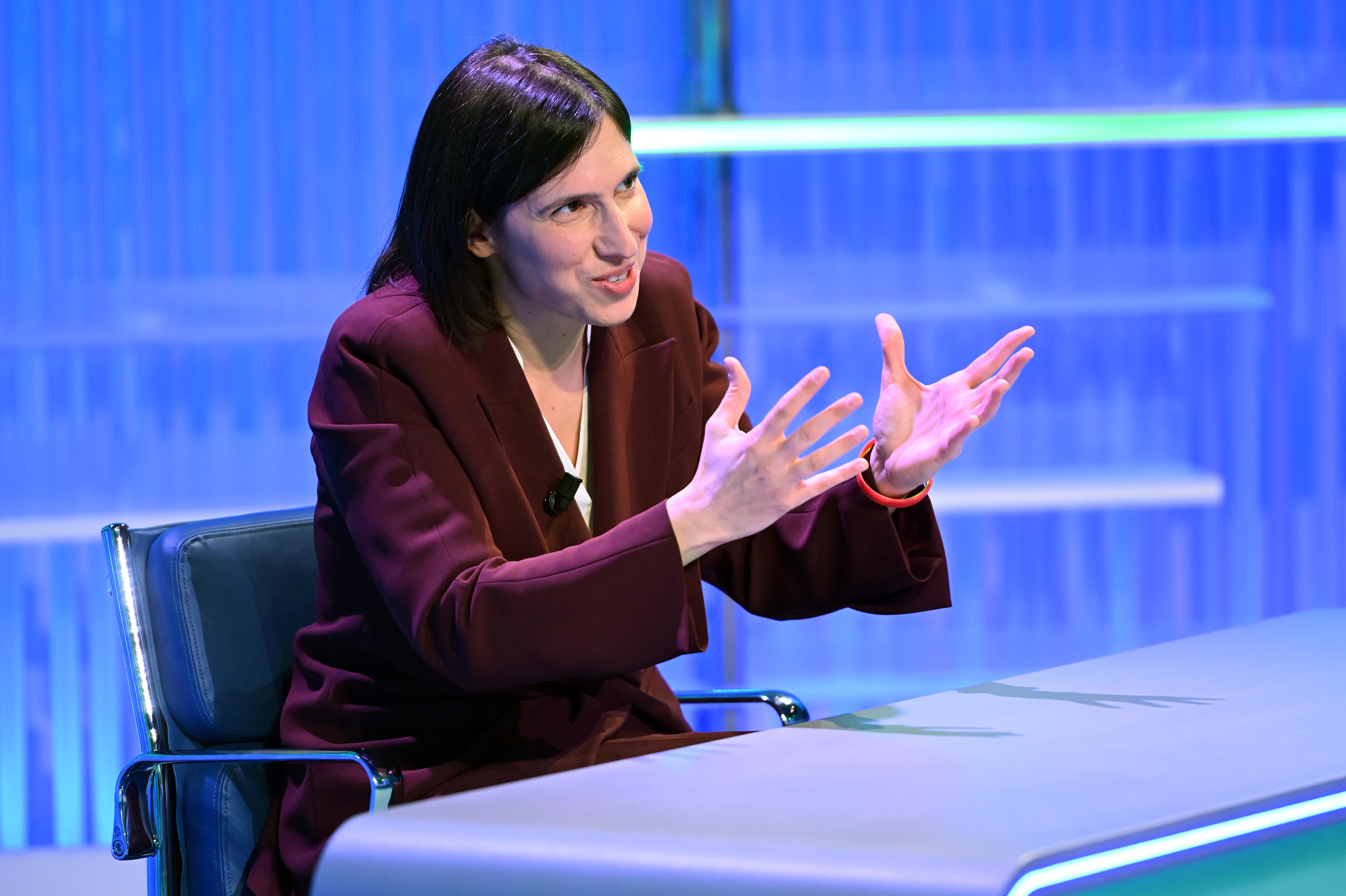 Giorgia Meloni ed Elly Schlein nello speciale di Enrico Mentana, le ...