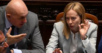 Guido Crosetto: Notizie e ultimi Aggiornamenti | Virgilio Notizie