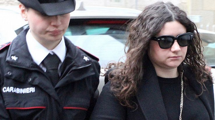 Chiara Petrolini condannata a 24 anni e 3 mesi per l'omicidio di un ...