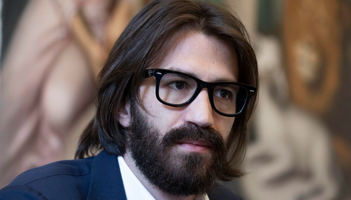 Leonardo Del Vecchio jr vittima di tentata estorsione, ricattato con ...