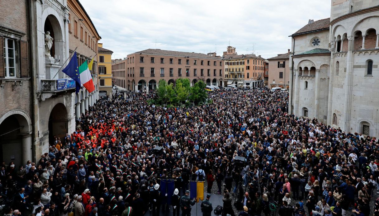 Auto contro la folla a Modena, Salvini chiede espulsioni più rapide e ...