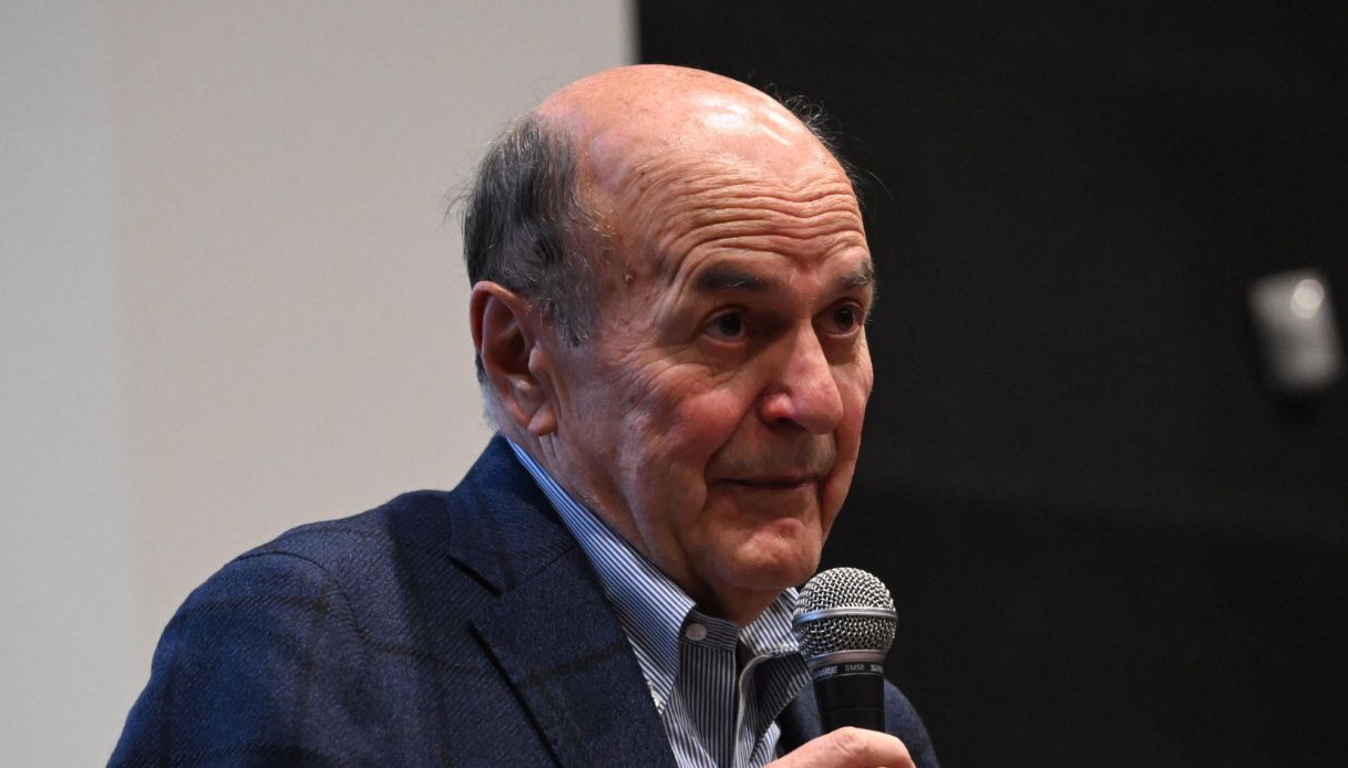Scontro tra Bersani e Bolloli sul voto a Venezia, Gruber e Formigli con ...