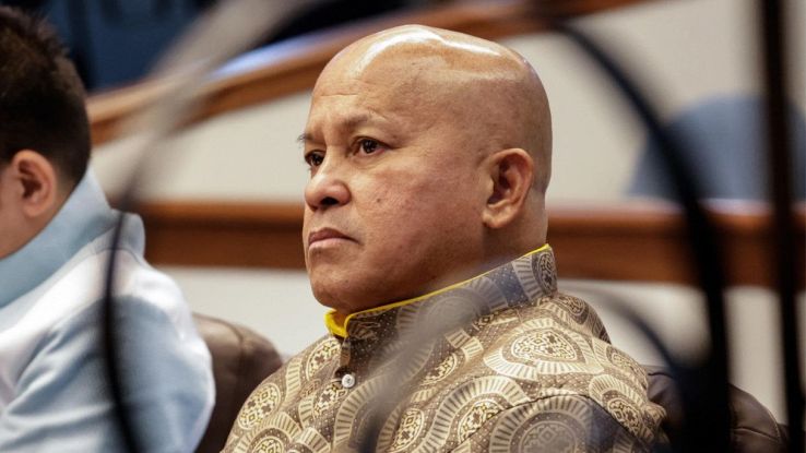 Ronald Dela Rosa si barrica in Senato nelle Filippine, spari e tensione ...