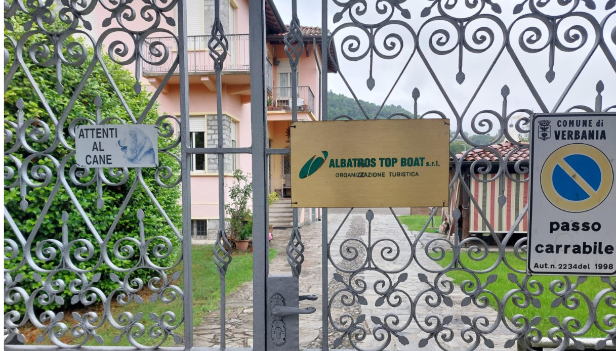 Sub italiani morti alle Maldive, il dolore della madre di Gianluca ...