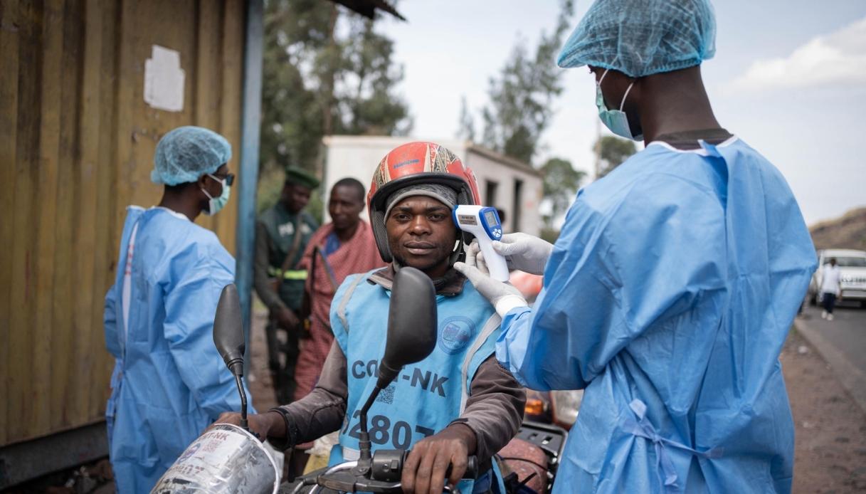Ebola, medico torna in Italia dal Congo e va in quarantena allo ...