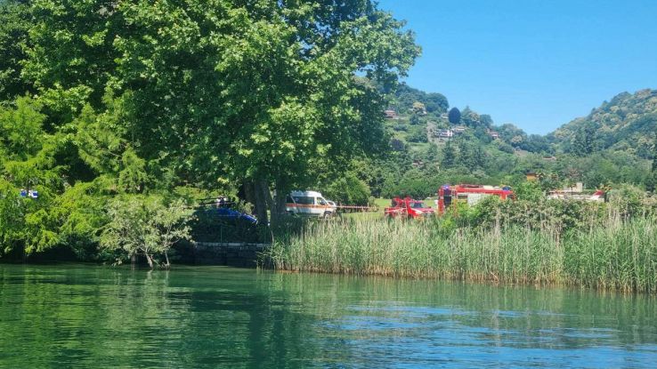 Elicottero precipitato a Lesa sul Lago Maggiore, morto l'imprenditore ...