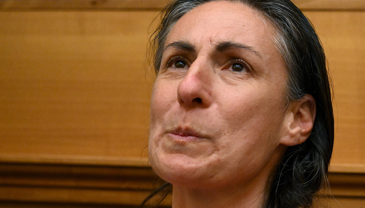 Famiglia nel bosco, incontro tra la madre Catherine e i figli a Gissi ...