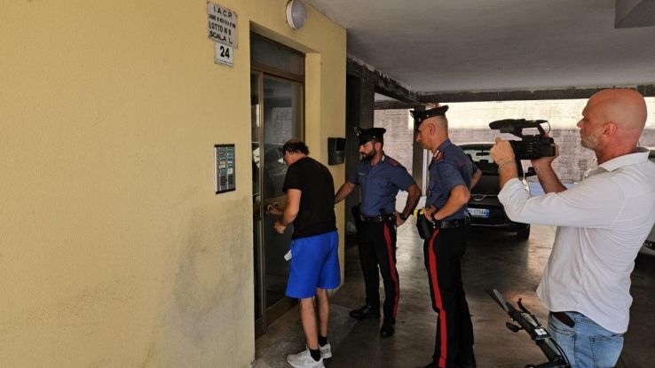 Sorelle ritrovate, la madre Valentina D'Acunto insiste dal carcere ...