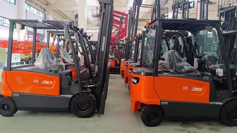 Sternativo srl – Noleggio e vendita carrelli elevatori e muletti ...