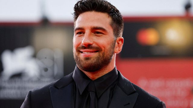 Chi è Alvise Rigo, l'ex campione immortalato con Michelle Hunziker: il ...