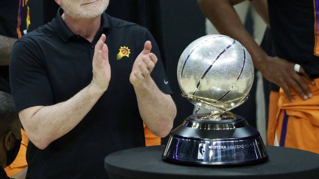 NBA, presentati i nuovi premi per i vincitori e gli MVP delle ...