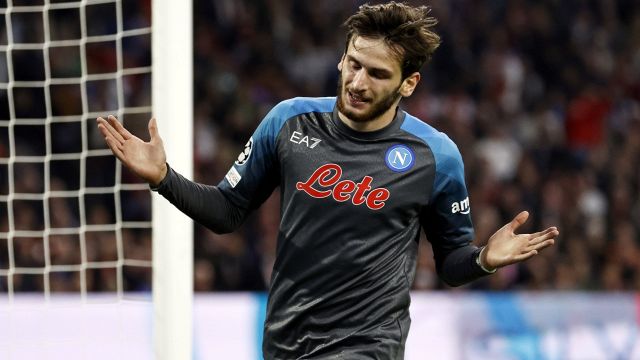 Napoli, l'infortunio di Kvaratskhelia preoccupa: la decisione del georgiano