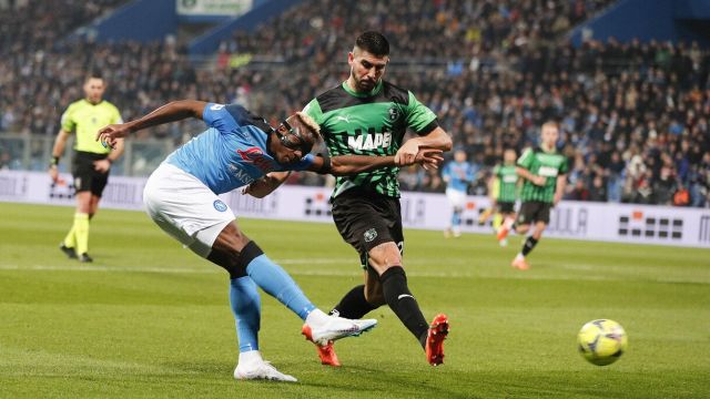 Sassuolo-Napoli, la moviola: Riflettori sui due gol annullati e sulla rete convalidata ad Osimhen