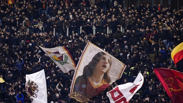Fedayn all'Olimpico dopo sgarbo striscione, tifosi Roma uniti. Ma è bufera