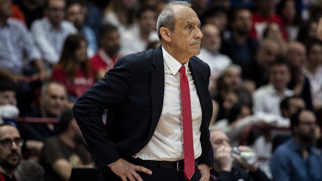 Basket Olimpia Milano, Messina fino al 2026: il rinnovo dopo le voci di ...