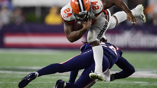 Football NFL, infortunio shock per Nick Chubb: ESPN rifiuta di mostrare ...