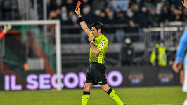 Serie A, gli arbitri della 30a giornata: le designazioni di tutte le partite. Fiorentina-Milan a ...