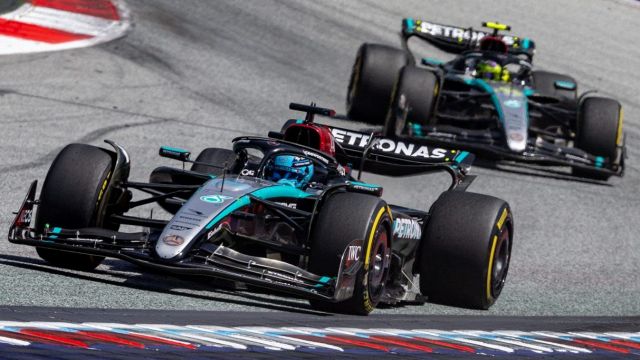 F1 Gp Silverstone: Russell in pole beffa Hamilton, prima fila Mercedes. Debacle Ferrari: Sainz 7 ...