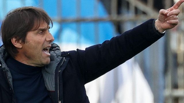 Napoli, terremoto Conte: retroscena sulla sfuriata, il vaffa ai tifosi ...