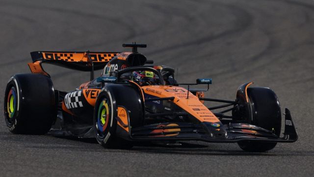 F1 Gp Bahrain: Piastri fa la pole davanti a Russell e Leclerc. Disastro Hamilton, delusione ...