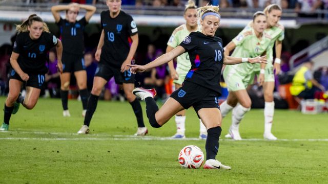 Italia, beffa atroce agli Europei: un rigore generoso premia l ...