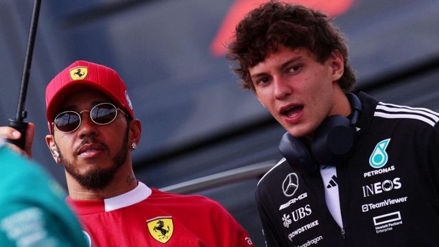 F1 mercato piloti: Antonelli in Ferrari al posto di Hamilton, scenario pazzesco. Binotto: "Kimi ...