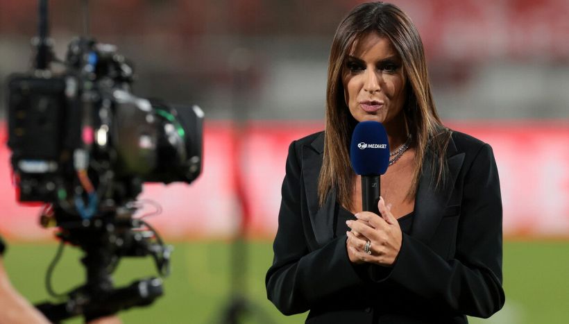 Mediaset, Monica Bertini coinvolta in sito con foto intime: la denuncia ...
