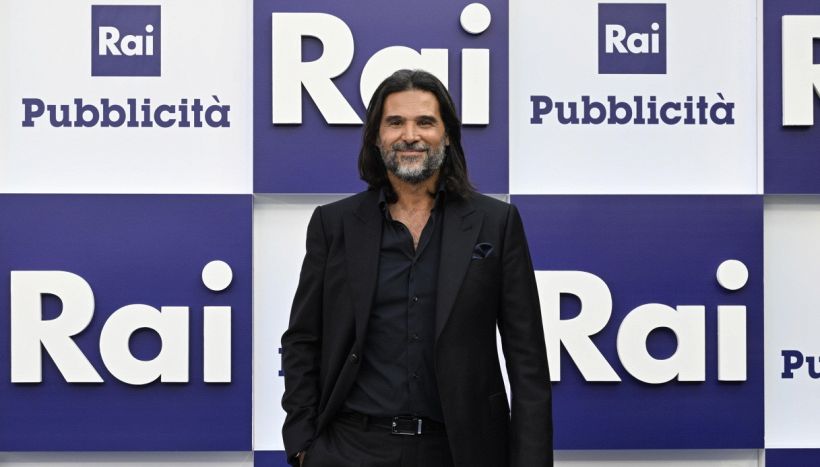 Italia, il “pranzo al sacco” di Adani scatena i tifosi: genio e comico ...