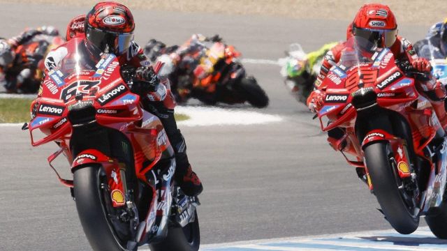 GP Giappone: grande Bagnaia, vittoria col patema e col fumo. Marquez ...