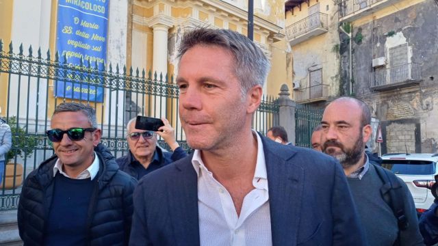 Serie D, Nissa-Savoia: bufera sull'arbitro. Emanuele Filiberto perde ...