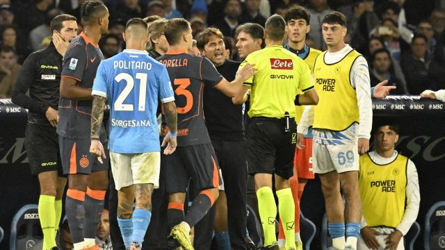 Serie A, le decisioni del Giudice Sportivo: punite Napoli, Roma e ...