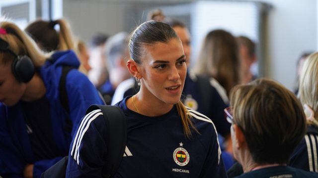 Infortunio per Alessia Orro: la stella dell'Italvolley va ko dopo la sfida con Myriam Sylla, le ...