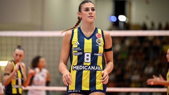 Alessia Orro dal dramma stalker alla sorpresa di Matteo: "Nonno Peppino è la mia forza, che choc ...