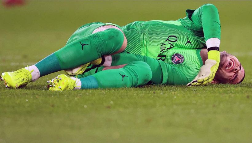 PSG, intervento killer di Camara su Chevalier: attimi di terrore nel ...