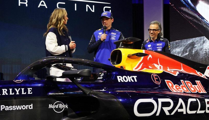 Verstappen: "Vuoi vedere il mio sedere" gaffe di Max alla presentazione ...