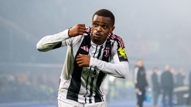 Juventus, Kalulu e gli scatti virali con la star di OnlyFans: Beatrice ...