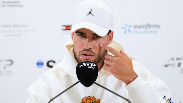 Alcaraz, anche Wimbledon a rischio: l’allarme di Corretja e Lopez. La ...