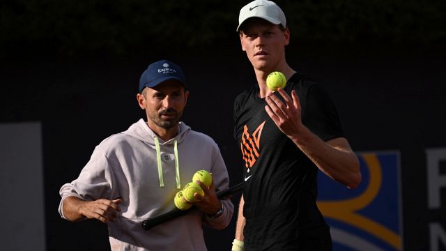 Sinner pronto al Roland Garros e Vagnozzi punge: "Nel 2022 dicevano che ...