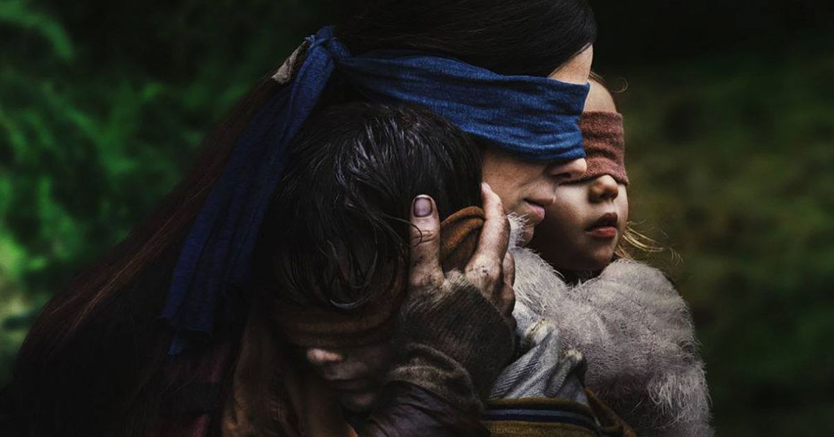 Il gioco della “Bird Box Challenge” sta un po’ sfuggendo di mano