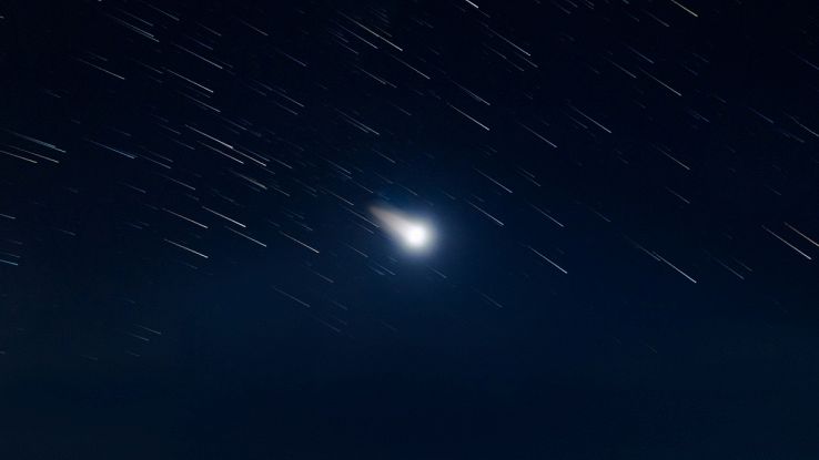 Misteriosa palla di fuoco illumina il cielo in Giappone