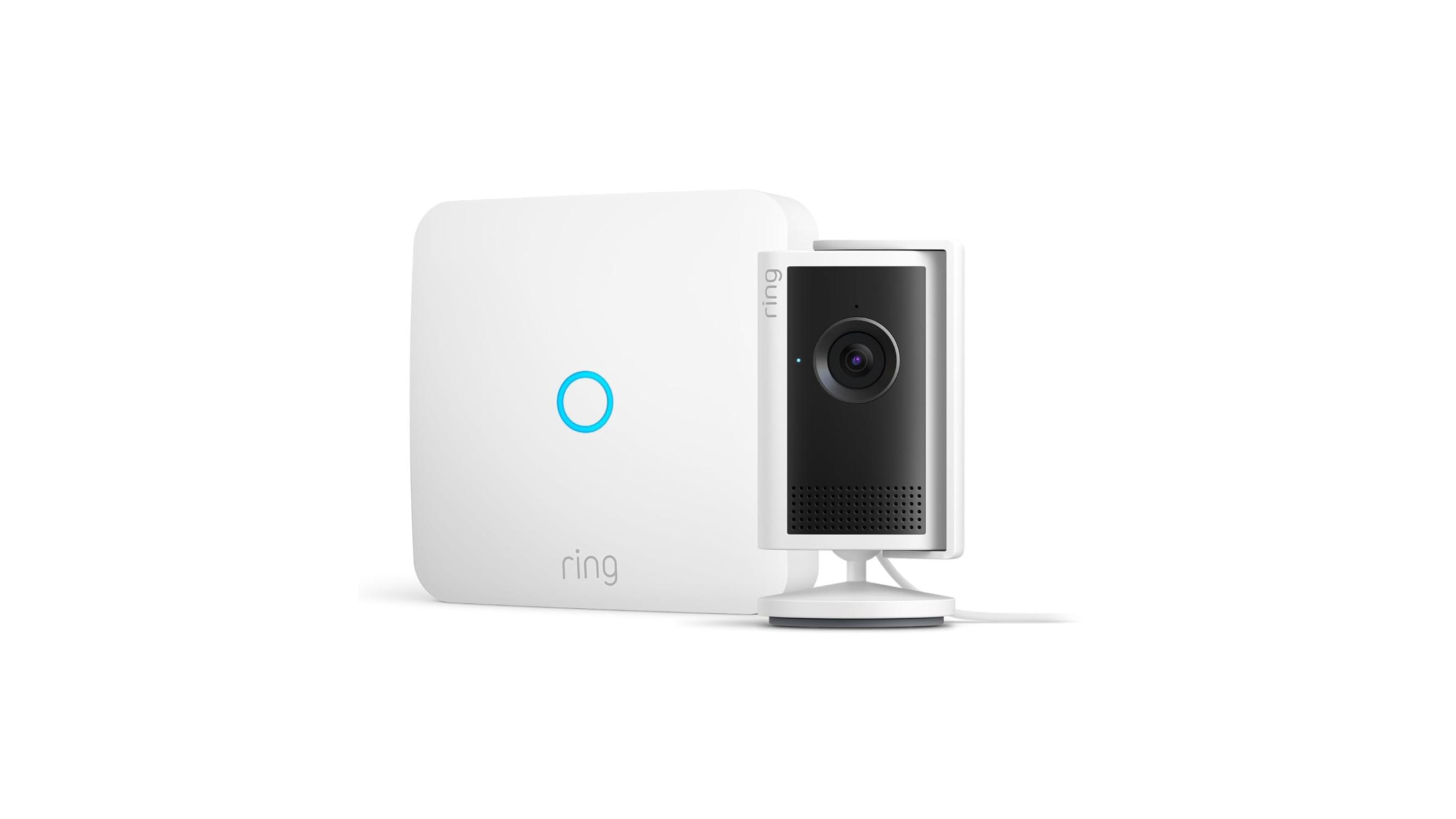 Ring, Intercom+Indoor Camera Plus, il kit smart casa in sconto del 68%