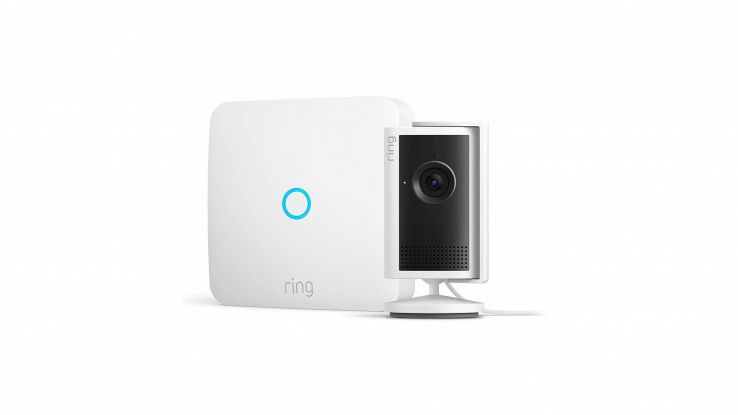 Ring, Intercom+Indoor Camera Plus, il kit smart casa in sconto del 68%