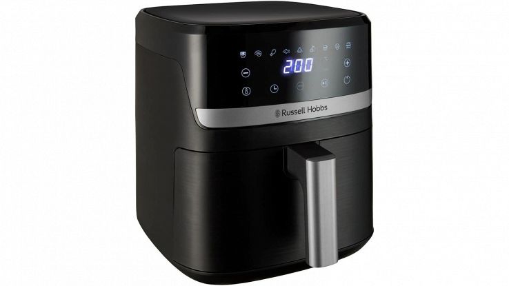 Russell Hobbs, la friggitrice ad aria compatta da 5,5L a metà prezzo