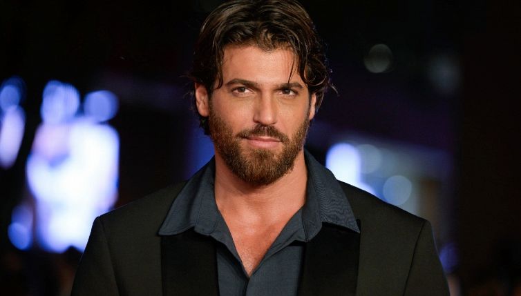 Can Yaman a Sanremo 2026: le pretese da star dell’attore turco